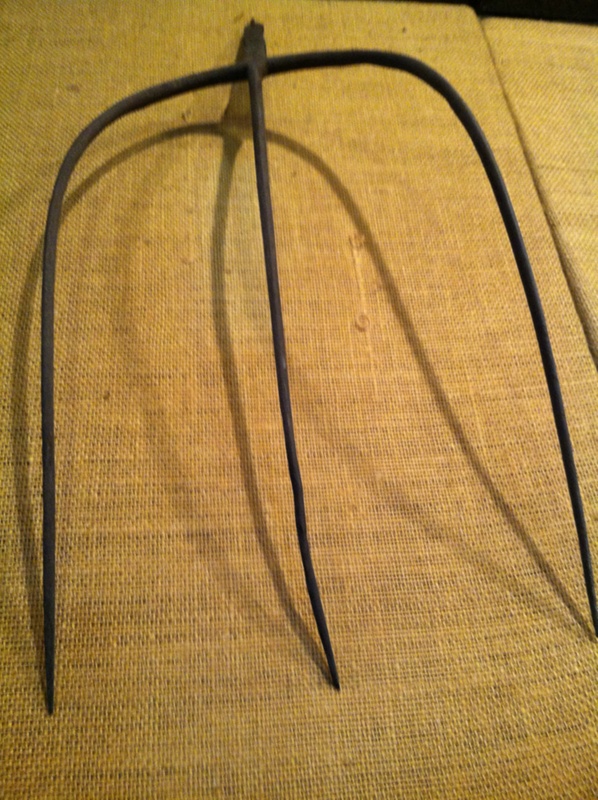 Pitchfork head; Unknown; 1850-1910; 01-005-1992 | eHive