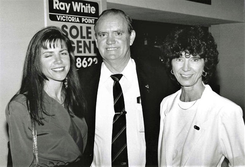 Photograph of Ian Banks, Jan Banks, and their daughter Kym Thirkettle ...