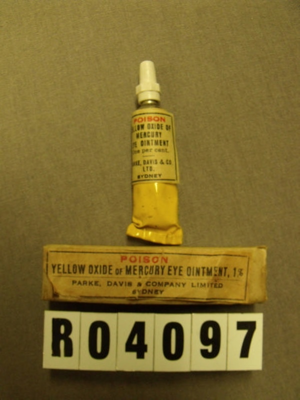Ointment, eye "Parke Davis'; Parke Davis & Co. Ltd.; R04097 | eHive