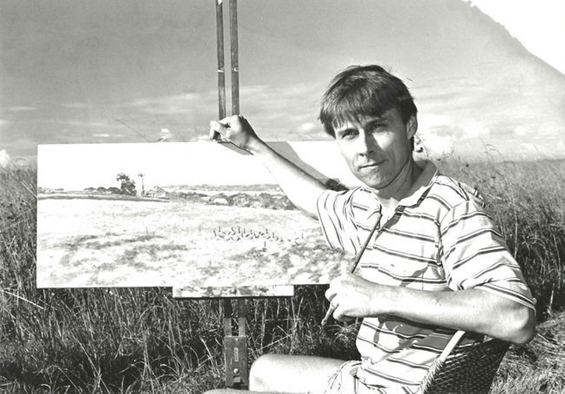Photograph of David Renn - Redland artist; Bayside Bulletin; ca 1990s ...
