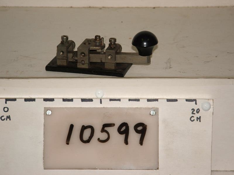 Morse code key - 283; R10599 | eHive
