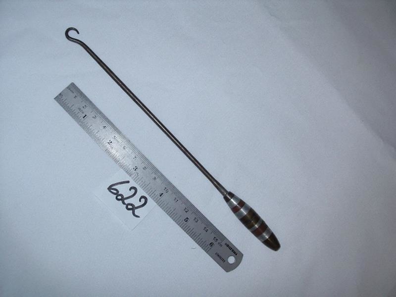 Button hook; R00622 | eHive