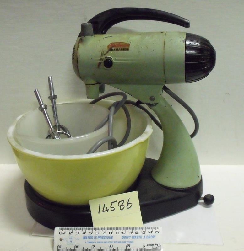 Sunbeam Mixmaster; Sunbeam; c.1950; R14586 | eHive