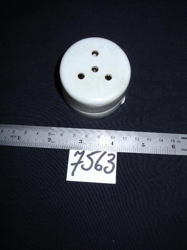 Connector - electrical - round; R07563 | eHive