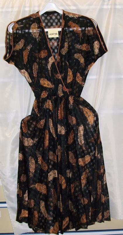 Frock; R10076 | eHive