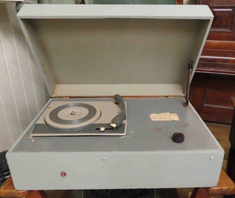 Monarch Record player and speaker; c.1950; R07053 | eHive