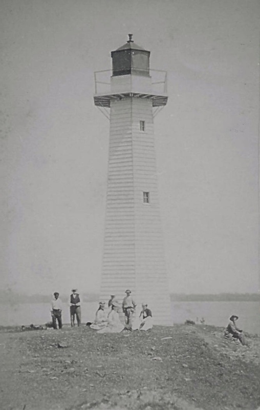 Photographs x 2 of Cleveland Lighthouse and Jetty; 1890; P01579 | eHive