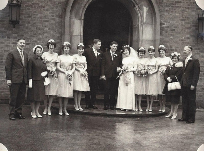 Photographs (17) of Mott family; 1940-1964; P02081 | eHive