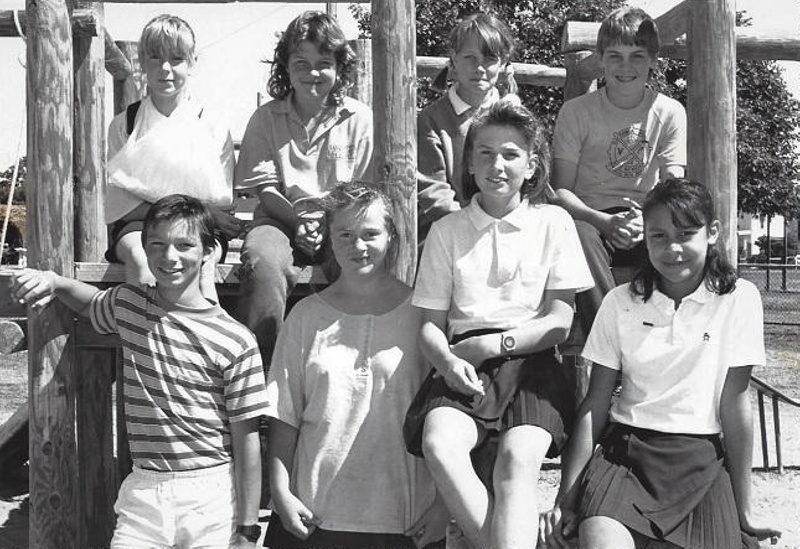 Photographs (4) of 1989 Victoria Point State School pupils and staff ...