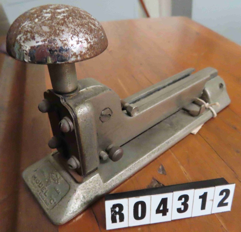 Stapler - Velos; VELOS; R04312 | eHive