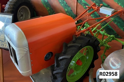 Tractor, 'Plowmate' ; BMB Manufacturing; Late 1940s; R02958 | eHive