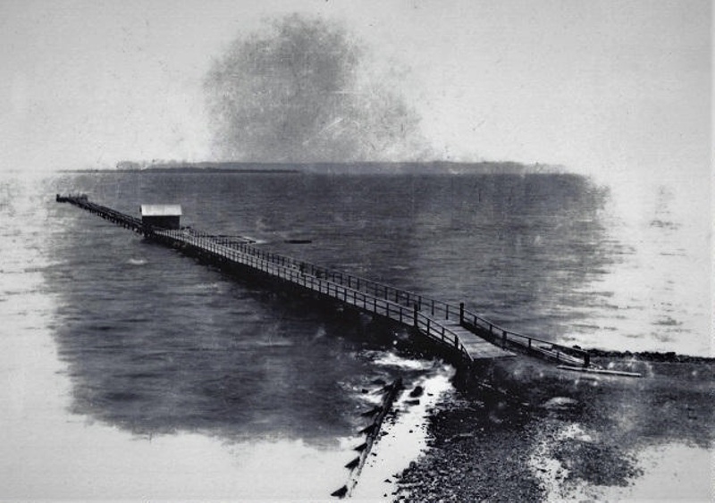 Photograph of 1866 Cleveland Point Jetty ; 1871; P02127 | eHive