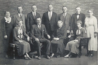 Photograph of Benfer family ; ca.1920's; P01581 | eHive