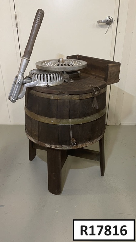 Morley Brothers Wooden Washing Machine; Michigan Washing Machine ...