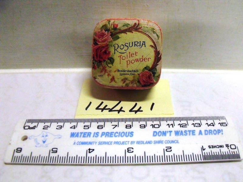 Box, face powder ; Breidenbach & Co.; R14441 | eHive