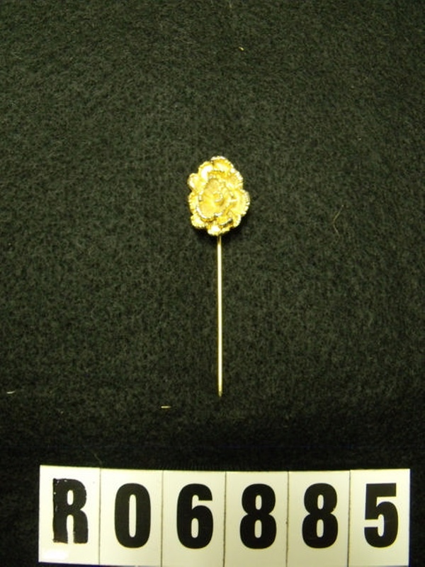 Tie pin - Flower; R06885 | eHive