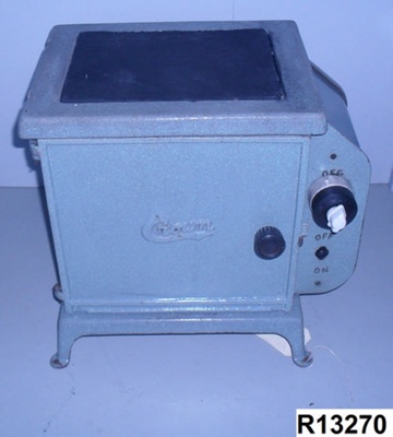 Electric stove - Crown; CROWN STOVE & FOUNDRY COMPANY LTD.; R13270 | eHive