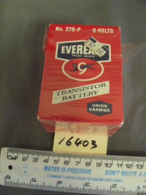 Transistor battery, 9 volt; Union Carbide; 1957-1985; R16403 | eHive