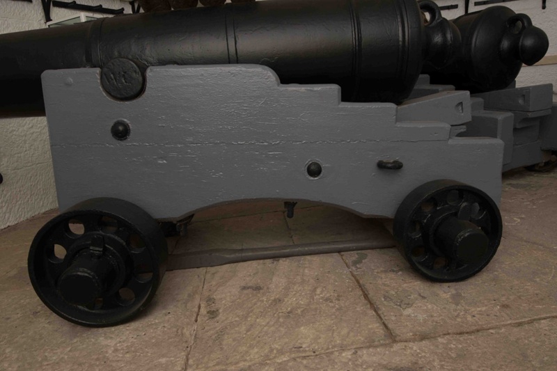 Wood Garrison Standing Carriage for 32 Pounder Gun ; Royal Carriage ...