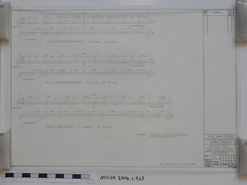 SIDE RAVE DETAILS FOR DROP-SIDE PLATFORM LORRY BODIES; 26.10.1977 ...