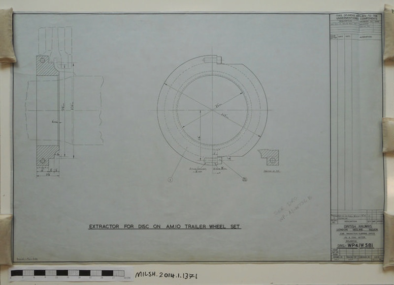 EXTRACTOR FOR DISC ON A.M.10 TRAILER WHEEL SET; British Rail, London ...