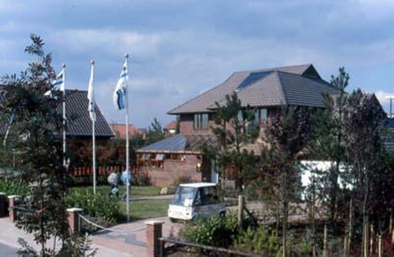 Milton Keynes. Shenley Lodge Energy World Exhibition Housing - Broseley ...