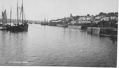 Appledore and Richmond Dock entrance; 73 | eHive