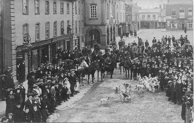 The Hunt in South Molton Square 1890-1900?; Elizabeth Askew; 1890-1900 ...