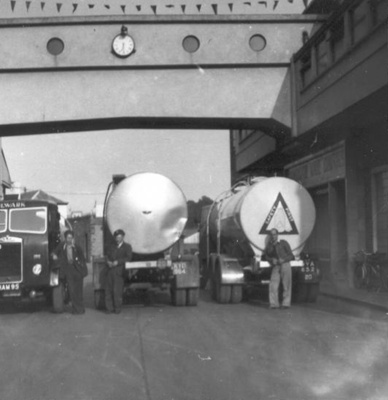 Milk Tankers; 1890 | eHive