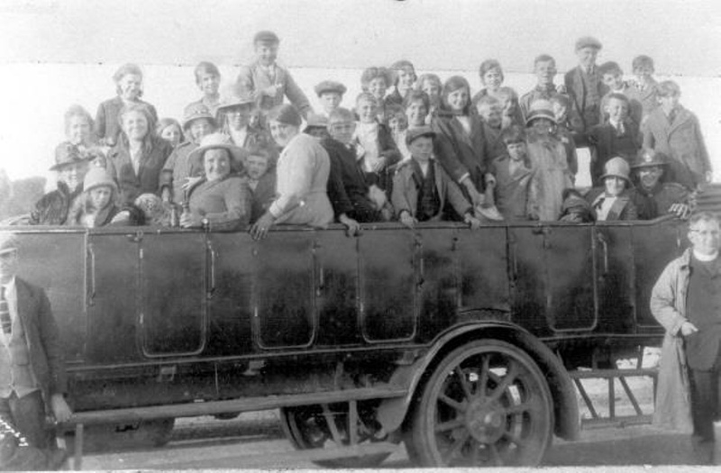 Witheridge Sunday School outing, late 1920s; 1926-1929; 43-5411 | eHive