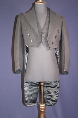 Dress uniform household staff; Butlers Black wool Coat ; MONTAGUE ...