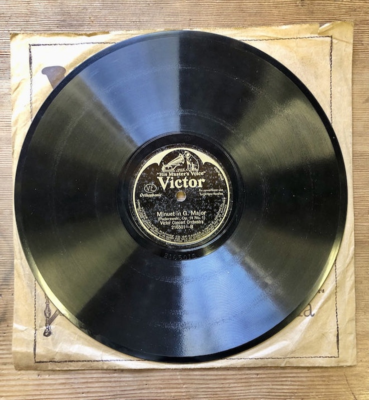 Phonograph Record; Victor Talking Machine Co. of Canada Limited; 1945 ...