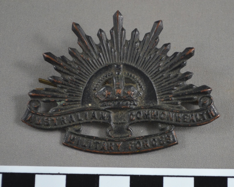 General service badge, Australian Army; General Plastics; pre 1953 ...