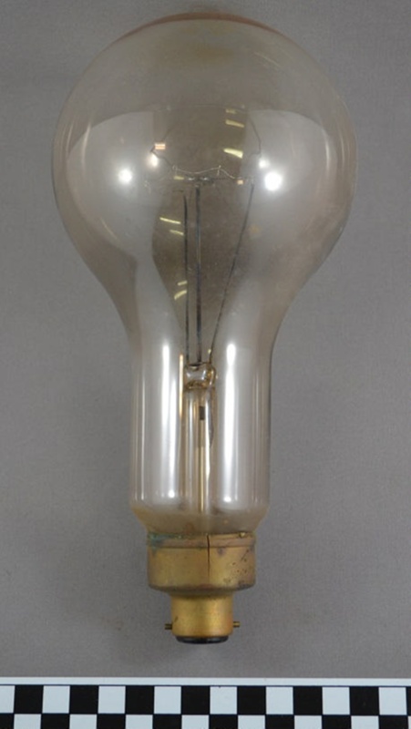 Light bulb; Philips; c. 1920 - 1940; BMHC_17608 | eHive