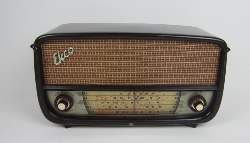 Radio; Ediswan-Ecko Australia; 1956; MUS2002.50.2 | eHive
