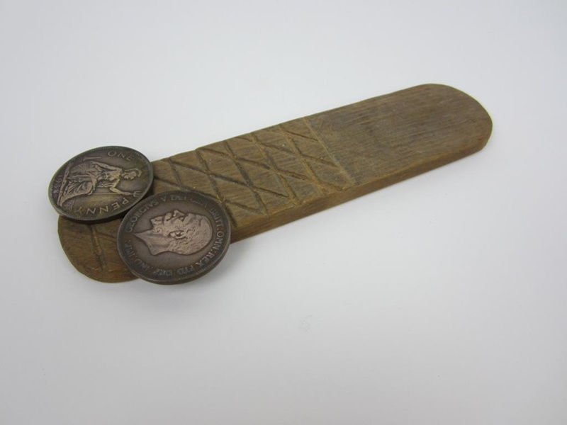 Kip and coins for Two Up / 2 Up; Unknown; 1940s; MUS1985.108.1 | eHive