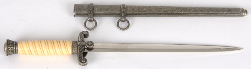 German Luftwaffe Ceremonial Dagger; Holler; c1940; 1816 | eHive