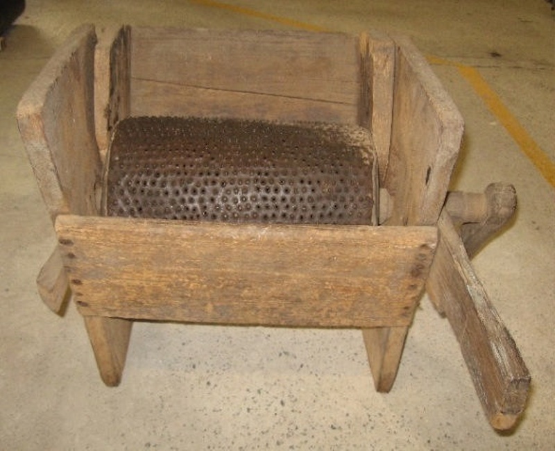 Arrowroot Grinder; Robert Broomfield; c1870; 1966 | eHive