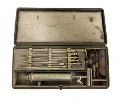 Instrument: Syringe and Lumbar Puncture Set ; Ca 1930; AR#19658 | eHive