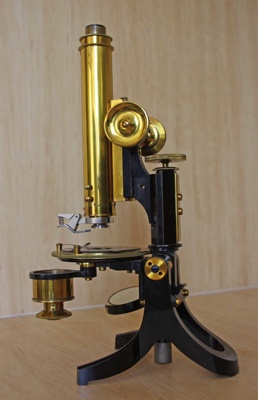 Microscope: Petrological Microscope; 1908; AR#4822 | eHive
