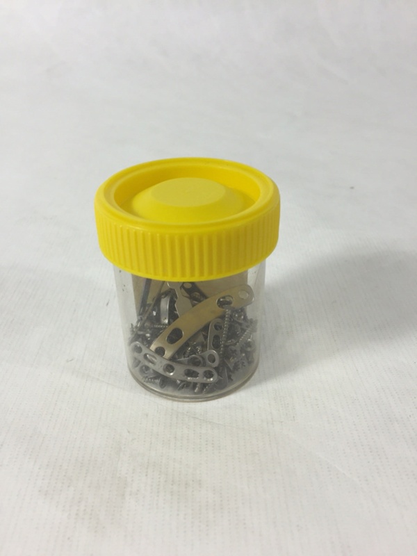 Instrument: Luhr Mini Compression Plates and Screws; 1990; AR#2130 | eHive