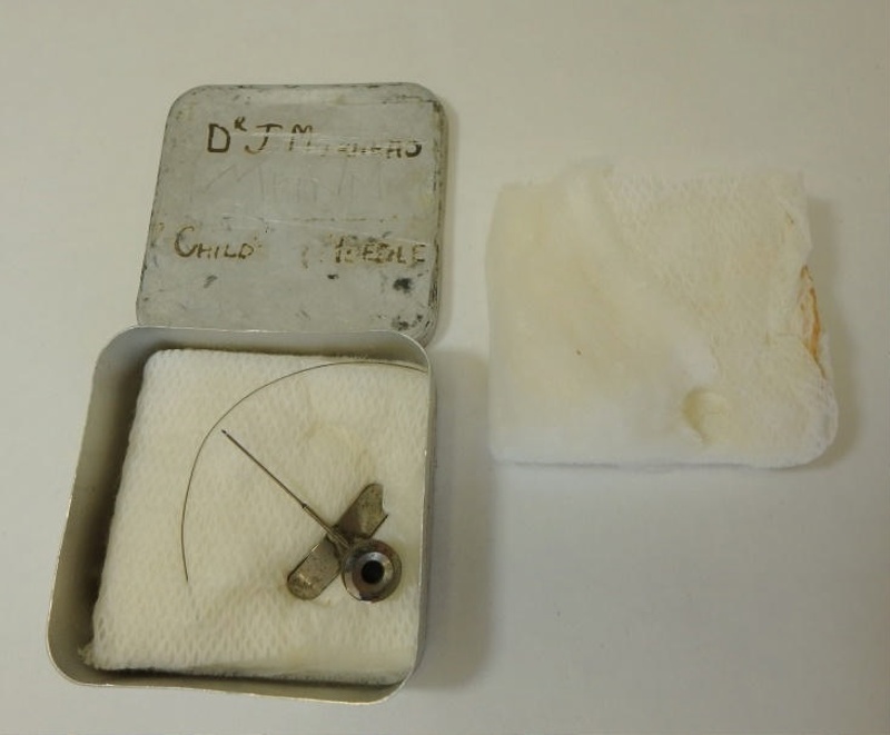 Instrument: Hypodermic Needle for Child in a Metal Box; AR#4472 | eHive