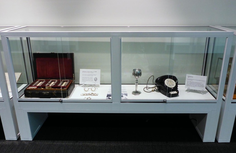 Interior: Royal Adelaide Hospital Display Cases; 2018; AR#7213 | eHive