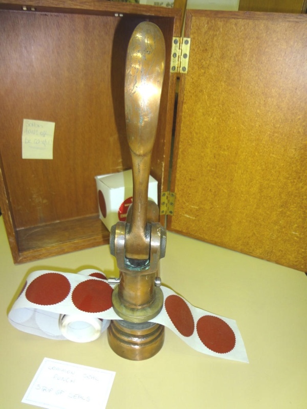 Equipment: TQEH Common Seal Punch; AR#9190 | eHive