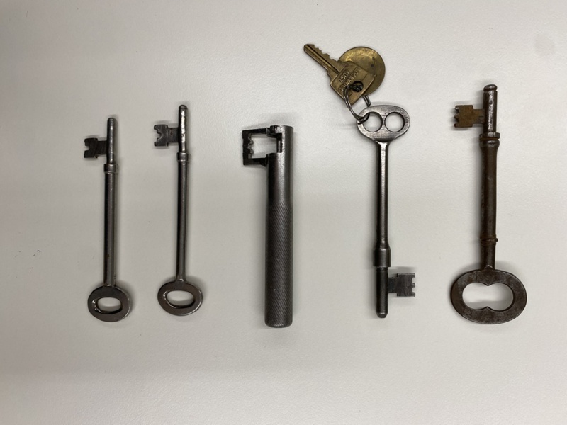 Equipment: Male and Female Ward Keys With Key Mould; Pre 1960; AR#18863 ...