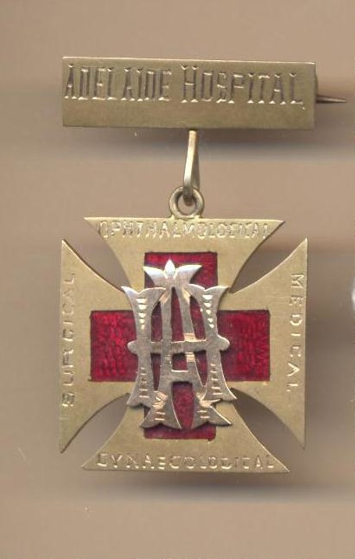 Medal: Graduation Medal belonging to Jean Mitchell; 1921; AR#5395 | eHive