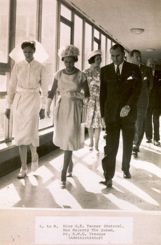 Event: Visit by Her Majesty, Queen Elizabeth II; 1963; AR#10424 | eHive