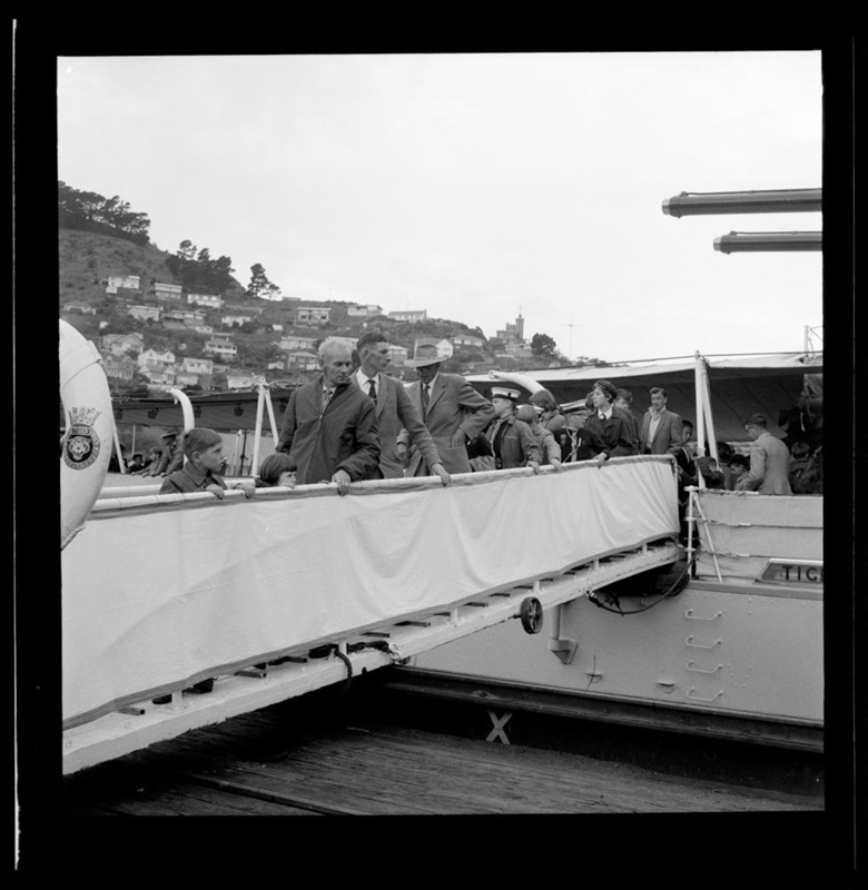 Passengers disembarking unidentified ship.; Unknown; 1950-2000; 6569.1 ...