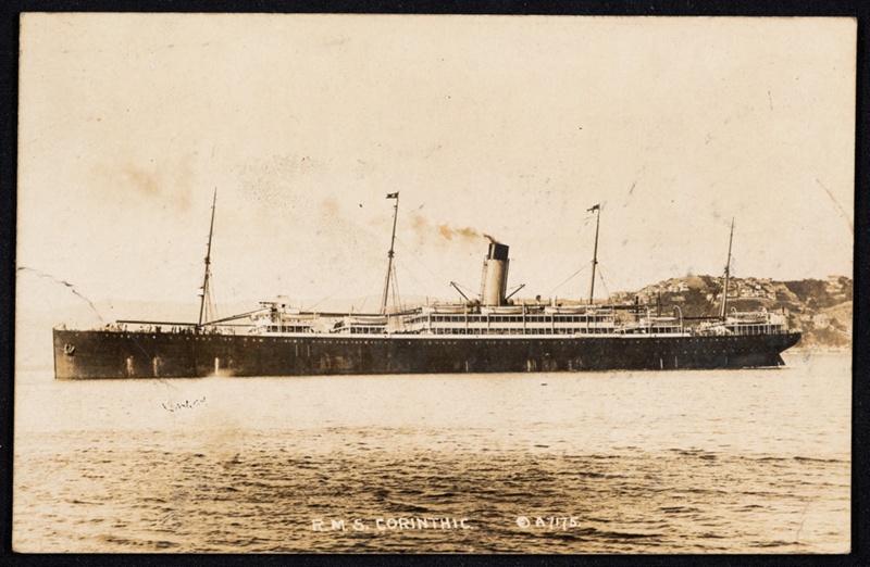 The 'Corinthic I' in Lyttelton Port, Shaw Savill & Albion Line.; Unknown; 1902-1... | eHive
