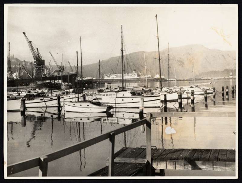 The 'Dominion Monarch' at Gladstone Pier, Shaw Savill & Albion Line ...